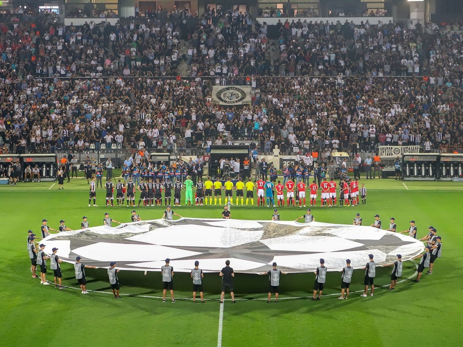 Custom Football Flags | Football Flag | Design Online | Fast Delivery