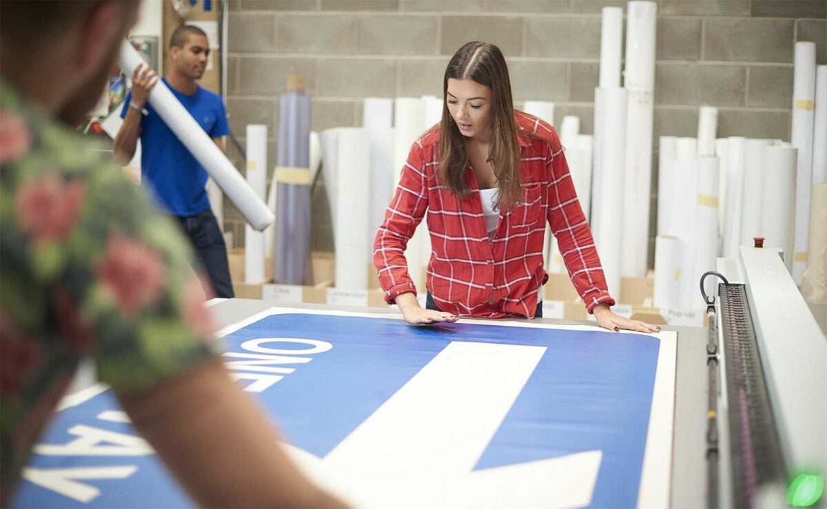 How to make your own vinyl banner | Banner World